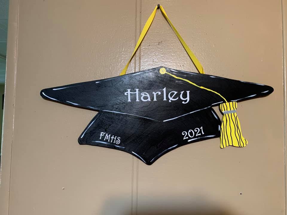 Graduation Cap Door Sign – Backroad Wood Work & Boutique,LLC