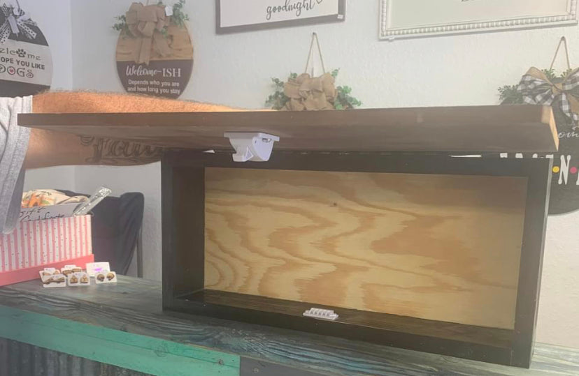 Deer scene concealment box – Backroad Wood Work & Boutique,LLC